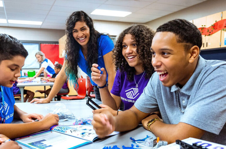 What Are Soft Skills and How to Build Them in the Workplace - Boys ...